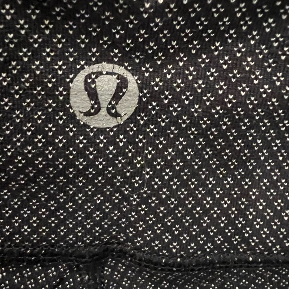 Lululemon Black & White Mini Pattern Leggings - Gem